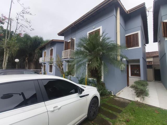 Casa para Venda/Aluguel com 3 quartos, 96 m² por R$ 590.000