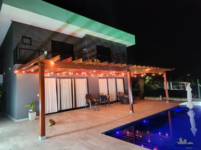 Casa para Venda/Aluguel com 3 quartos por R$ 2.500.000
