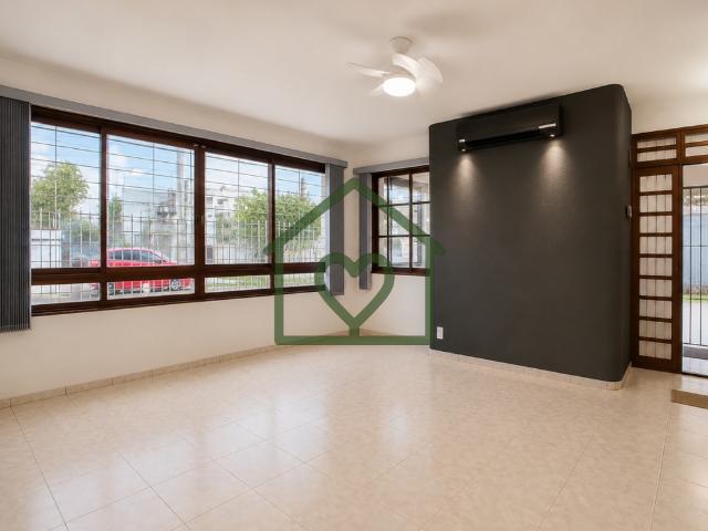 Casa para Venda/Aluguel com 3 quartos por R$ 954.000