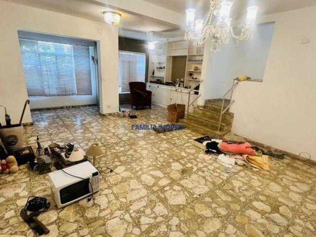Casa para vender ou alugar 3 quartos 1 suíte 2 vagas no Embaré