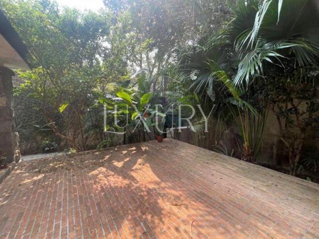 Casa para Vender ou Alugar no Jardim Paulista, próxima ao Parque Ibirapuera, 3 quartos, 2 vagas