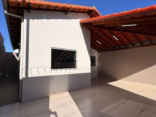 Casa Para Vender com 2 quartos 01 suítes no bairro Interlagos em Montes Claros