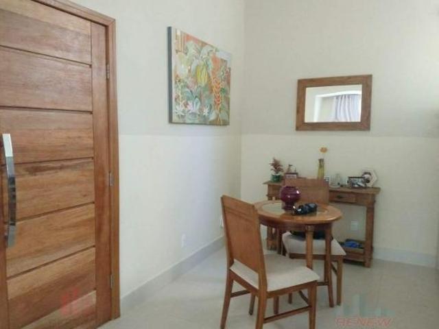 Casa para vender em Valinhos,no Condomínio Cantervile,com 03 suítes,varanda,espa