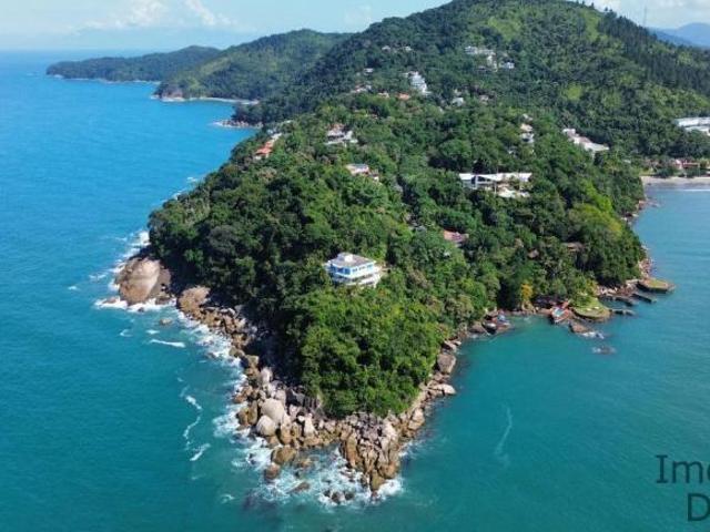 Casa paradisíaca nas pontas das Toninhas com vista espetacular