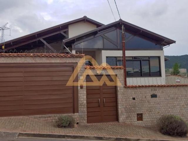 Casa, Parque Véu das Noivas, Poços de Caldas, MG