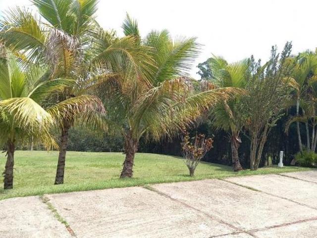 CASA PARQUE VILLAGE CASTELO