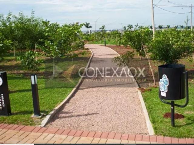 Casa térrea à venda no Club Portinari em Paulínia