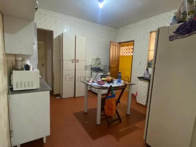 Casa Parque Industrial 3 Dormitórios 300m²