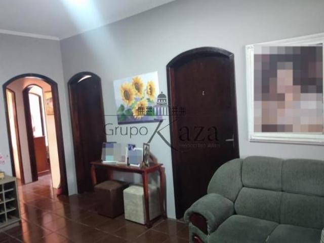 Casa Parque Novo Horizonte 3 Dormitórios 250m²