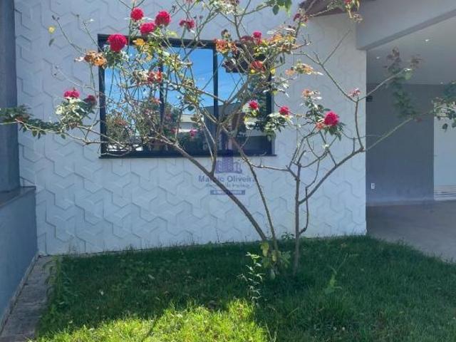 Casa em Condomínio de Alto Padrão em Taubaté SP 3 Quartos, 1 Suíte, 3 Salas, 3 Banheiros, 2 Vagas