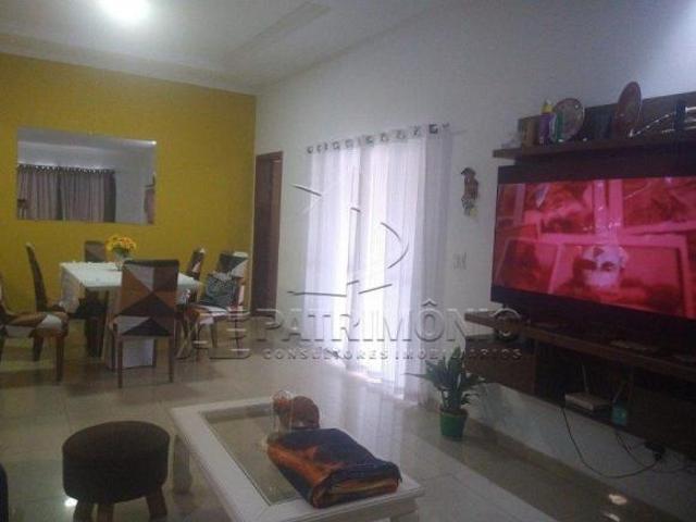 CASA PAULISTA COM 3 QUARTOS SENDO 1 SUITE