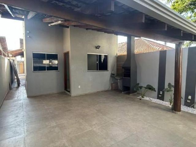 Casa Perfeita com 3 Quartos 1 Suíte, Piscina e Planejados Seu Refúgio de Lazer!