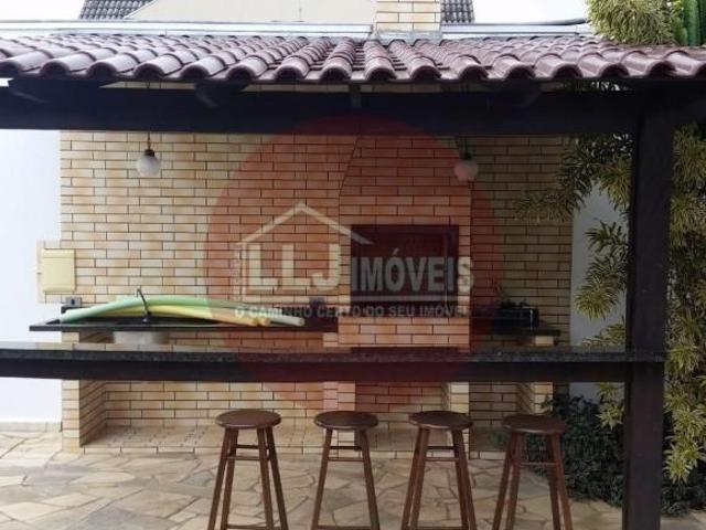 Casa Pineville 300 m2 averbados, alto padrao, piscina R 1200.000,00