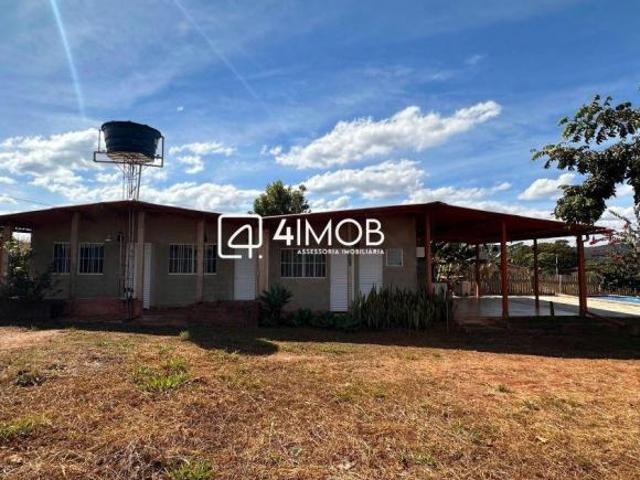 CASA PIRENÓPOLIS MATA VELHA 3 SUÍTES, PISCINA E CHURRASQUEIRA