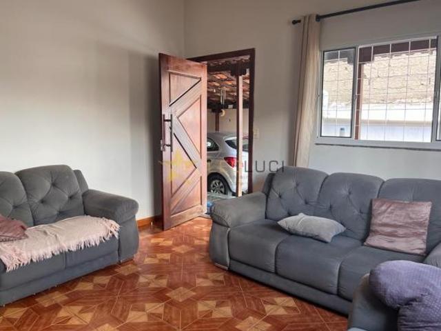 CASA PLANA NO BAIRRO DUQUE DE CAXIAS BETIM