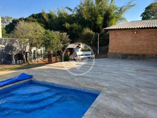 CASA PLANA, COM 05 QUARTOS, SUITE, PISCINA, POMAR, CASA DE BONECAS HÁ 100M DA LAGOA