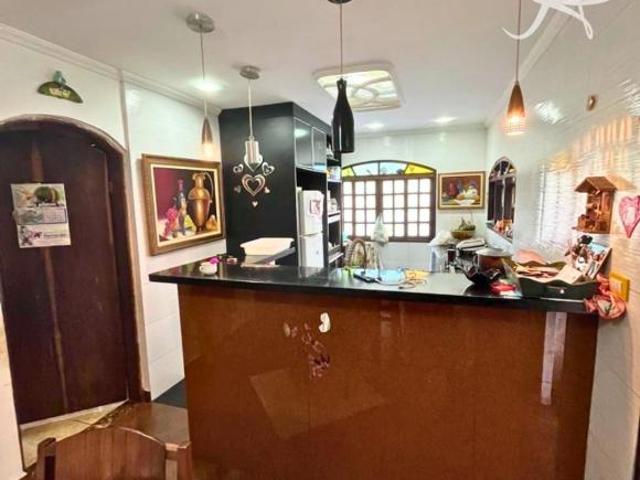 Casa plana com 3 dormitórios, sendo 1 suíte – Condomínio 7 Praias