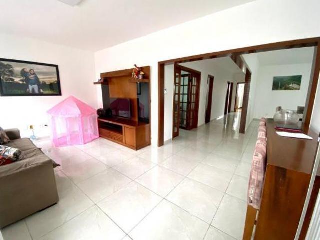 Casa Plana 4 qts. 01 suíte 03 vg. R$1.390mi