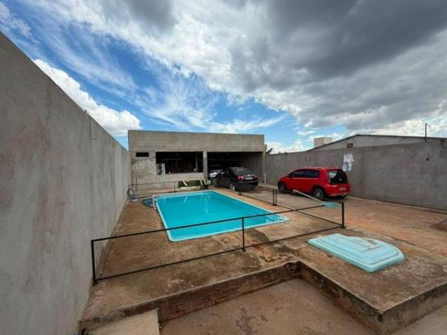 Casa ponte alta norte, 4 quartos com suíte, piscina, churrasqueira, lote 400m²