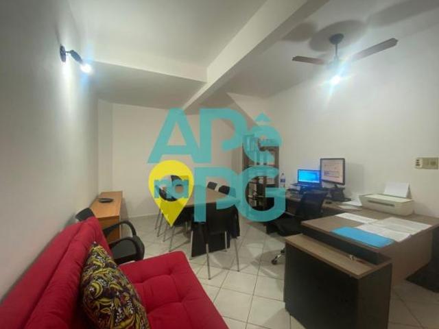 Casa porteira fechada com 1 dormitório e ótima localização