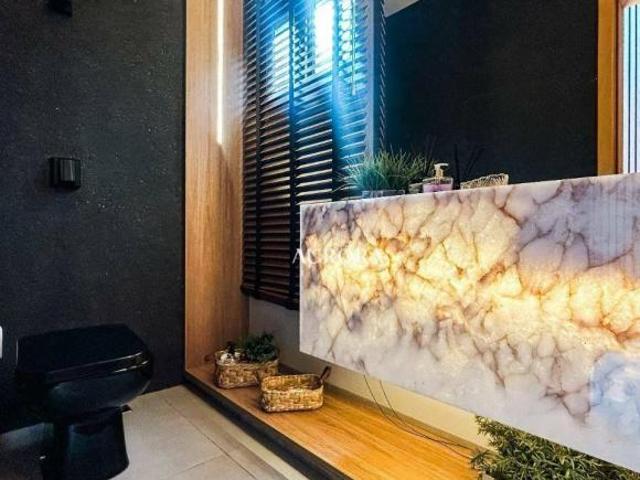 Casa Porteira Fechada com 4 suítes à venda, 327 m², Acabamento de Alto Padrão por R$ 3.890.000 C