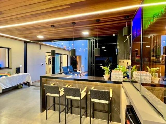 Casa Porteira Fechada Jardim Santa Lúcia por R$ 1.390.000,00