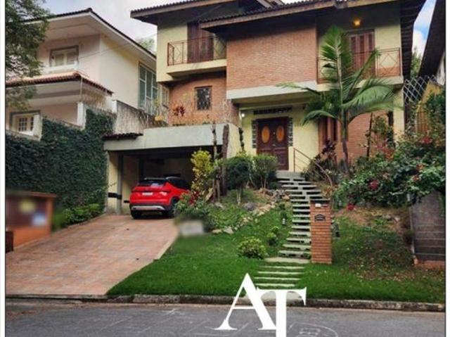 CASA PQ DOS PRINCIPES 300m² 4 SUITES COM 4 VAGAS