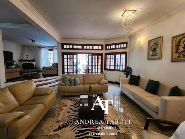 CASA PQ DOS PRINCIPES 4 SUITES COM PISCINA E 4 VAGAS DE GARAGEM