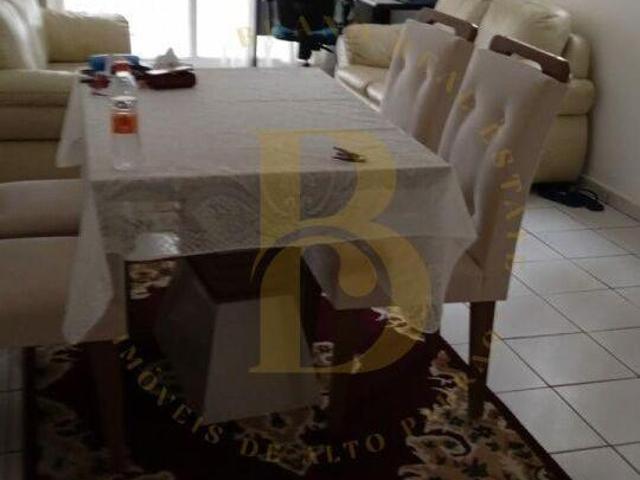 Casa pra venda na Vila Mascote, 5 quartos, sendo 2 suítes, 3 vagas, quintal. 200m²
