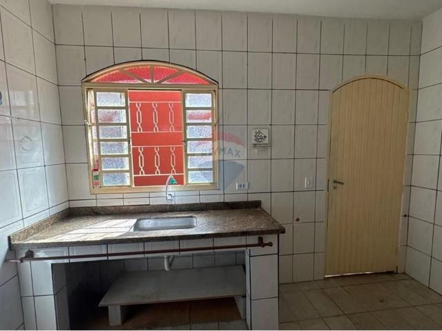 Casa pra locação de 03 dormitórios no Jardim Fraternidade !
