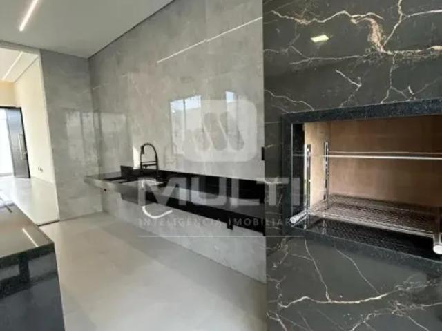 Casa praca alto umuarama
