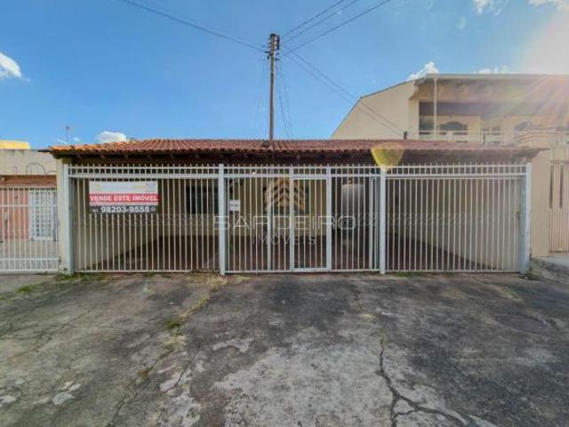 Casa Principal + Casa dos Fundos | Lote 340m² QND 25 – Taguatinga Norte