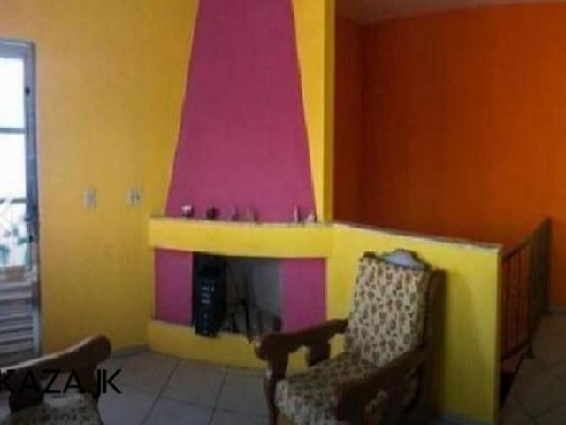 Casa principal com mais duas para renda a venda ou permuta no Jardim Tulipas em Jundiaí