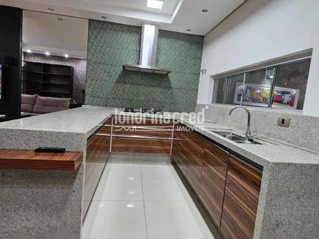 Casa pronta para morar na Vila Romana, Londrina: Projetada por Thaís Cardoso, com móveis planejados