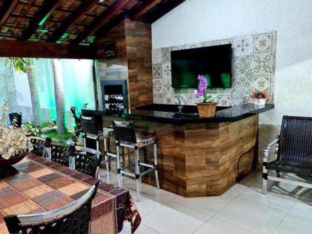 CASA PRONTA PARA MORAR NO CENTRO DE SUZANO! OPORTUNIDADE IMPERDÍVEL!