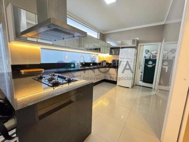 CASA PRONTA PARA MORAR EM CONDOMÍNIO FECHADO DE ARARAQUARA