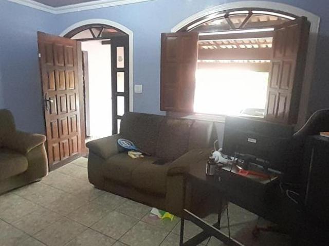 Casa Pronta para Morar em Contagem, MG com 3 Quartos e Área de Lazer Completa
