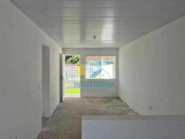 casa pronta prá morar dentro de condominio não geminada
