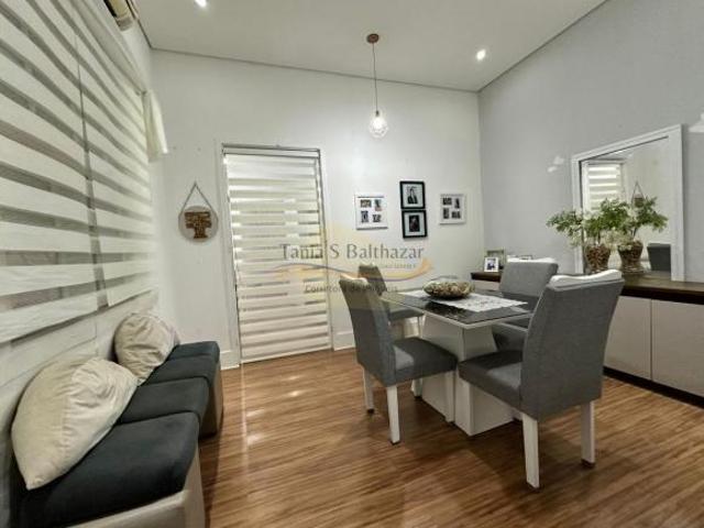 Casa, próximo a Avenida Ana Costa, Bairro Vila Mathias, em Santos