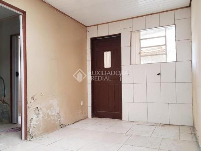 CASA PRÓXIMO A ESCOLA AMADEU BOLOGNESI