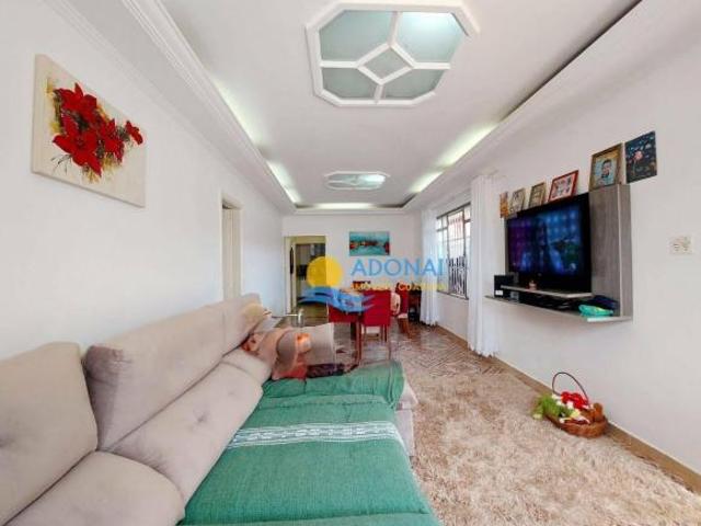 Casa próximo à praia 4 dormitórios — Pitangueiras — Guarujá