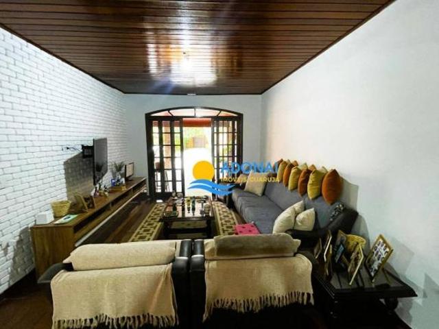 Casa próximo à praia 3 dormitórios — Guaiúba — Guarujá