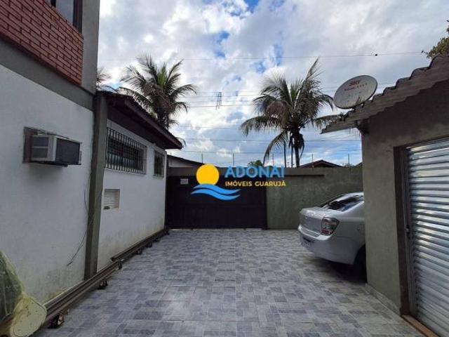 Casa próximo à praia com lazer — Enseada — Guarujá