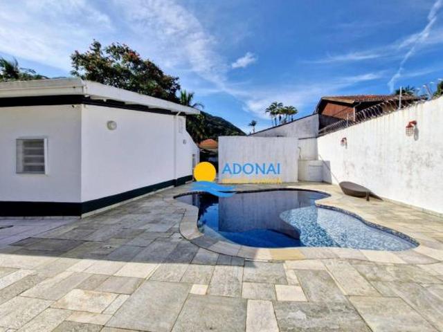 Casa próximo à praia com varanda gourmet — Guaiuba — Guarujá