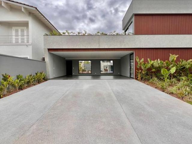 Casa próximo à praia com varanda gourmet — Pernambuco — Guarujá
