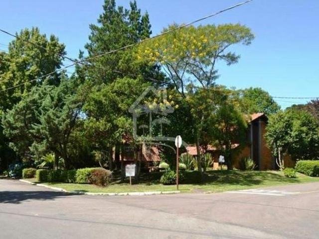 CASA PRÓXIMO AO CENTRO DE GRAMADO