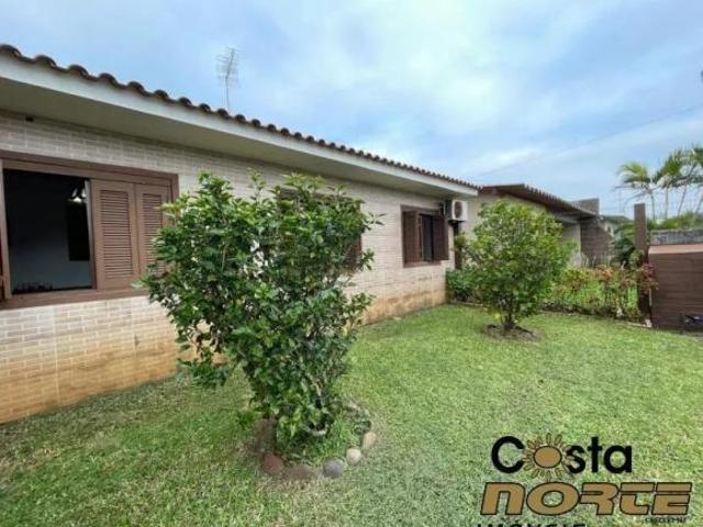 Casa Próximo do Mar com 2 Terrenos em Nova Tramandaí