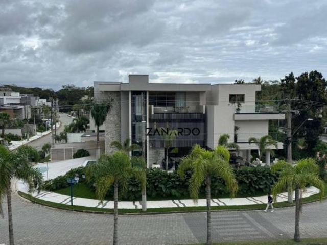 Casa próxima a praia para venda em Riviera de São Lourenço