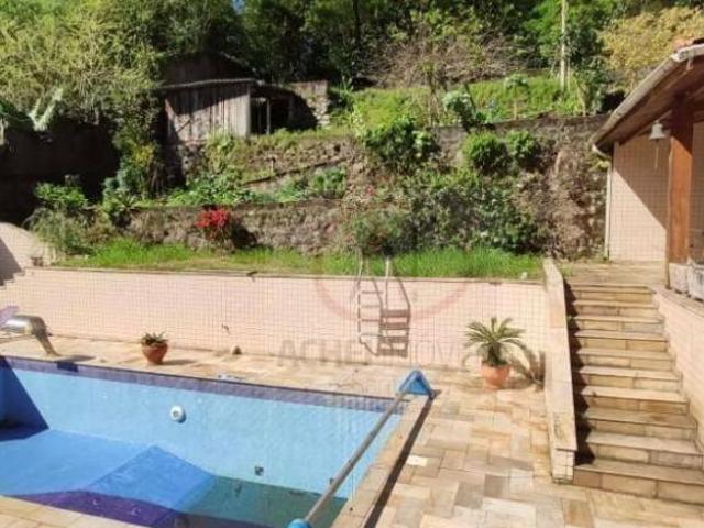 Casa Quadriplex à venda no Morro da Nova Cintra em Santos