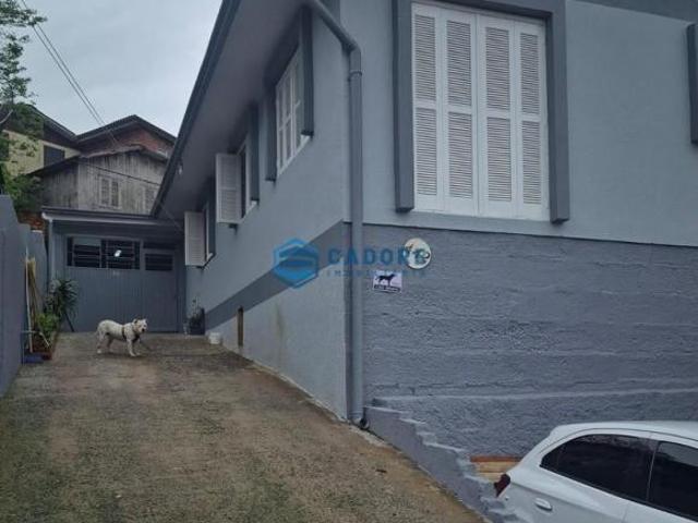 CASA QUATRO DORMITÓRIOS DUAS GARAGENS B REOLON